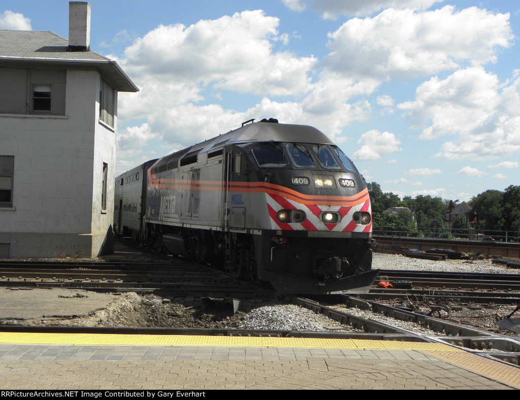 Westbound METX 409 returns
